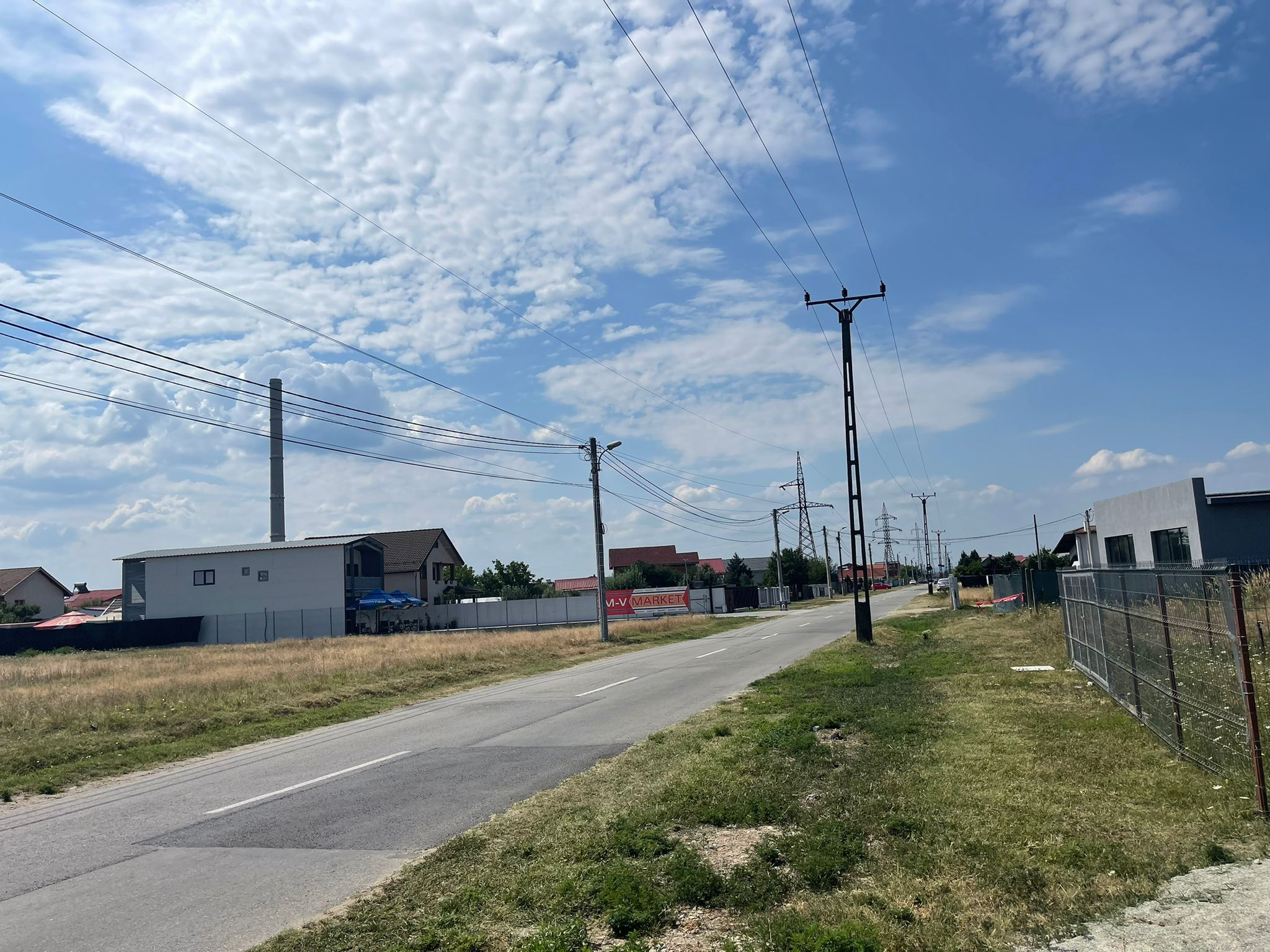 Vânzare teren intravilan cu certificat de urbanism, situat în Târgu Jiu ...